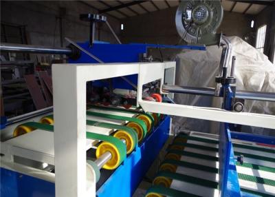 Cina Il cartone automatico dei semi elettrici che piega incollando la macchina riduce l'ingombro a pavimento in vendita