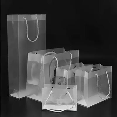 China XYDAN BAG Stock Transparente PP plástico embalagem de presente bolsa de mão congelada 100% Eco Organza Saco de compras para roupas à venda