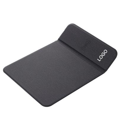 China Qi-aangedreven mobiele telefoons compatibel draadloos QI fast charging PAD met magnetische en niet-glijmat Te koop
