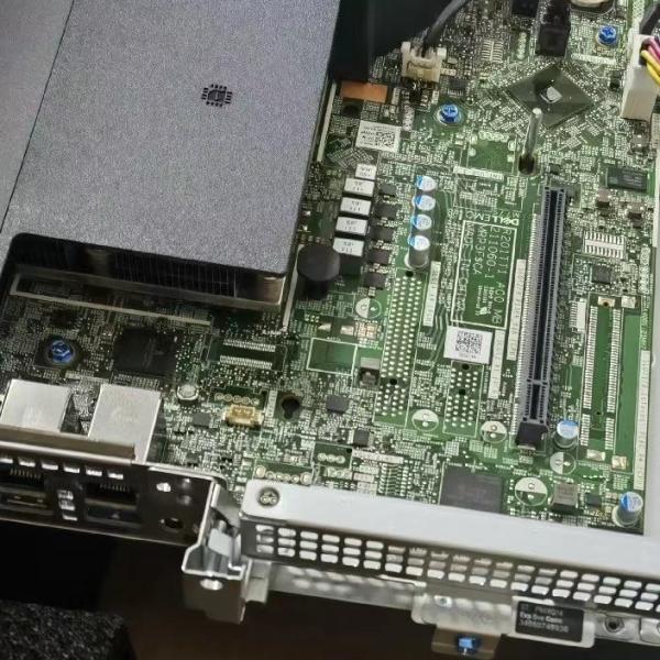 Quality Dell PowerEdge R250 1U Server Xeon E-2388G Products Status Stock for sale
