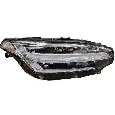 중국 볼보 SGS를 위한 31677045 자동차 부품 오른쪽 헤드라이트는 증명했습니다 판매용