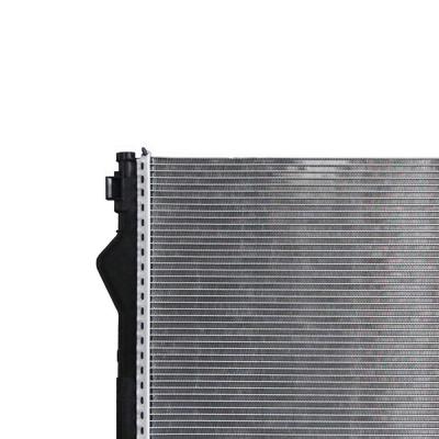 China XC90 Car Parts Engine Cooling Radiator OE Number 32224828 for sale