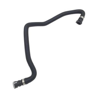Cina OE 31338757 Tubo di raffreddamento del radiatore Parti auto 2016-2018 V40 in vendita