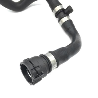 Cina 32224820 Ricambi auto per tubi di raffreddamento del radiatore V60 in vendita
