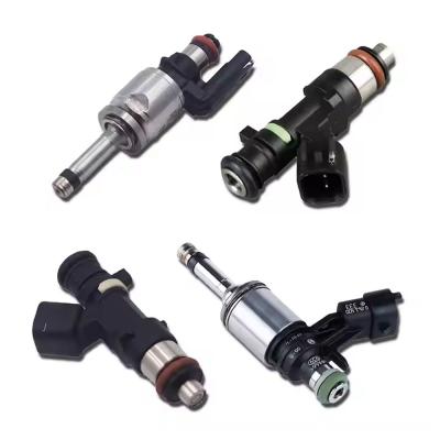China Womala Novas Peças Autómatas Originais OE 32140135 Injetor de Combustível para Volvo 2019-2022 Peças sobressalentes Volvo XC40 à venda