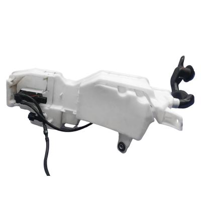 China Washer Fluid Reservoir Front 32328303 Windshield Cleaning System For XC60 XC90 for sale