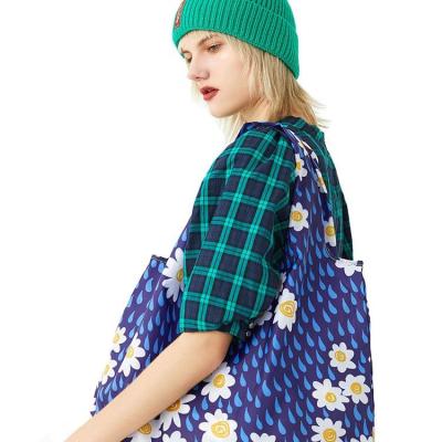 China Customized Foldable Reusable Logo Polyester Tote Reusable Shopping Bag With Printing Logo for sale