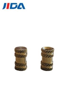China A sarja do polegar do ODM serrilhou a porca de bronze M4 X 10mm da inserção rosqueada à venda