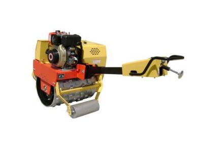 中国 ホンダGX390エンジンを搭載する道路工事のローラーの後ろのYL101 550kg 50Hzの歩行 販売のため