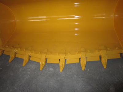 China 22D0113X0 bucket 2.7 ㎡ with bucket teeth for Wheel Loader Spare Parts à venda