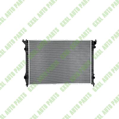 Cina Per Bentley Continental GT GTC GT3-R Flying Spur V8 4.0T Motore Serbatoio Radiatore OEM 3W0121253D in vendita