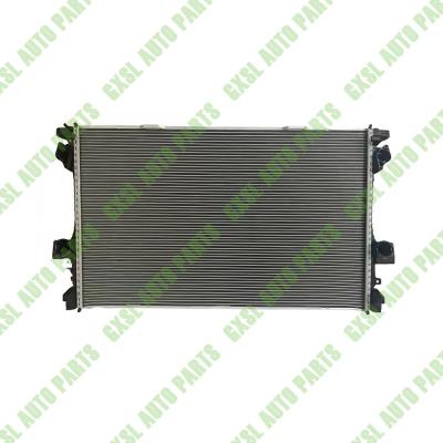 Cina Per il nuovo Bentley Continental GT Flying Spur 6.0 Auto Motor Parts Radiatore Serbatoio Acqua OEM 971121253B in vendita