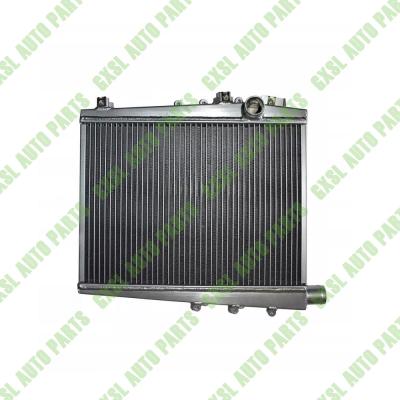 Cina Per Lamborghini Gallardo LP550 LP560 LP570 Parti motore auto Intermedio serbatoio dell'acqua sinistra OEM 400121253D in vendita