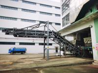 China Movable Telescopic Conveyor Mobile Conveyor For Materials Loading Unloading for sale