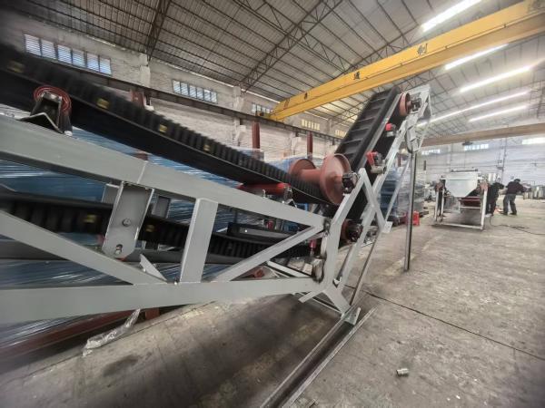 Quality Large‑Inclination Corrugated Sidewall Belt Conveyor for sale