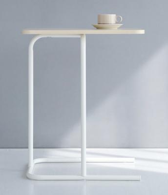 Cina Tavolino da salotto moderno bianco nero del metallo e di legno solido che annida le Tabelle laterali in vendita