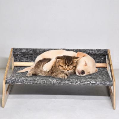 Cina Sonno di legno amichevole di Sofa Raised Dog Bed Wood del cane di Eco in vendita