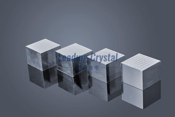 Quality BGO Crystal Array 4.7 mm×4.7 mm×30 mm with  BaSO₄ Reflector - 8×8 Configuration High-Efficiency Gamma-Ray Detection Array for Precision Radiation Measurement for sale