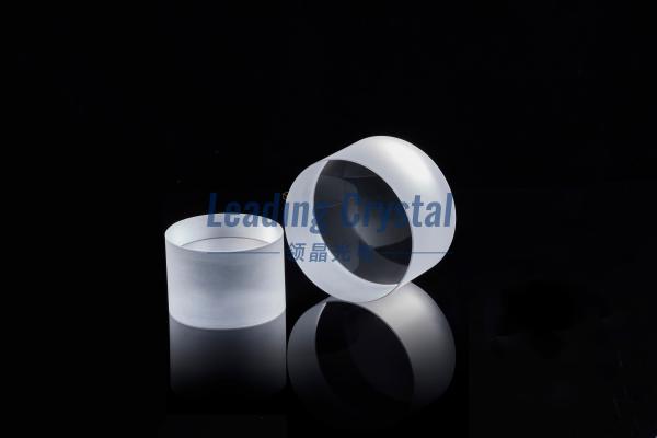 Quality MgF₂ crystal has high light transmittance for UV band for sale