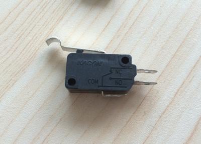 China Yin Machine Cutter Accessories V15F 070C 16(4)A 250V~5E4 10T105 16A 125V Switch for sale