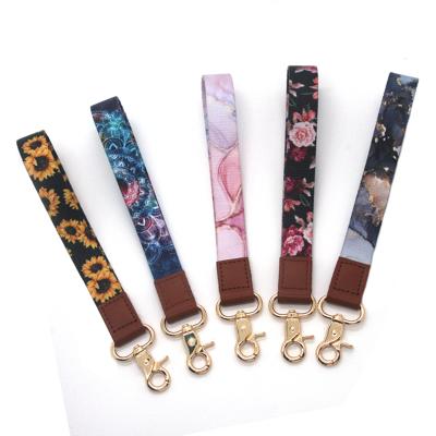 China PU Leather Phone Case Lanyard Strap Custom Logo 20mmx85mm for sale