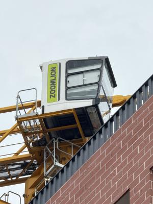 China Zoomlion 7025 torenkraan 12Tons maximale lading 2,5 ton punt lading moy moy 2021 Te koop