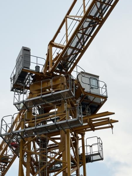 Quality Zoomlion 7025 tower crane 12Tons max load 2.5 tons tip load moy moy 2021 for sale
