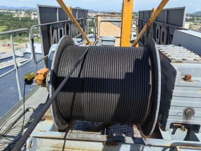 China Grúa torre Zoomlion 7025, 12 toneladas de carga máxima, 2.5 toneladas de carga en punta, moy moy 2021 en venta