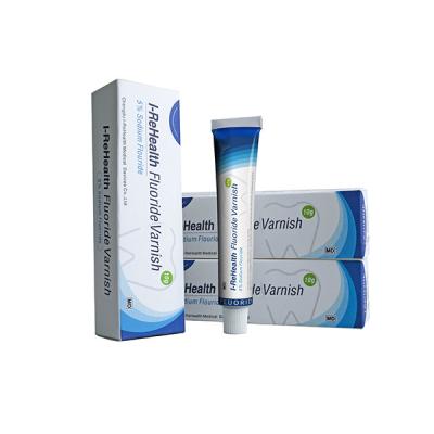 China Melon Flavor Pediatric 5% NaF Pediatric Fluoride Varnish For Sensitive Teeth for sale