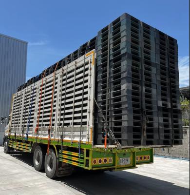 China Espuma impermeável do PPE da força do transporte Epal 80*120 pálete plástica da boa à venda