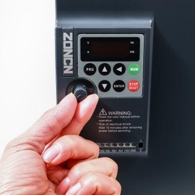 Cina Invertitore per apparecchiature industriali 22 kW Trifase 380V Azionamento a frequenza variabile 50/60Hz VFD in vendita