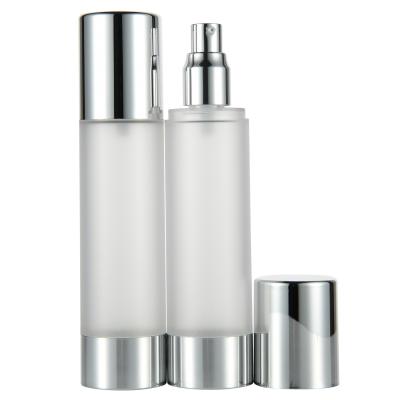 Chine Container cosmétique sans air de 100 ml de couleur personnalisée pour les performances du corps / cylindre à vendre