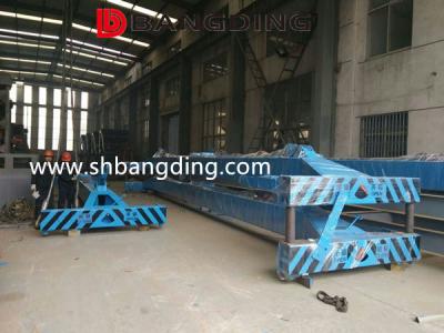 China BANGDING 20 feet or 40 feet semi Automatic container spreader for sale