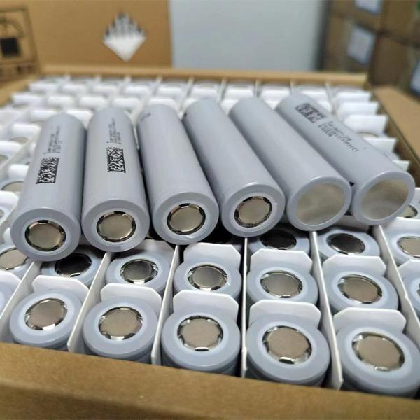 Quality 3.7V Standard Cylindrical Lithium Ion Cell 3200mAh Large Capacity 18650 Lithium for sale