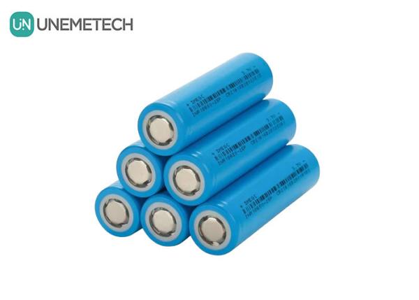 Quality 2500mAh 3.7V Max 6A Continuous Charge Cylindrical Lithium Ion Battery 18650 for sale