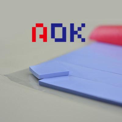 中国 0.5mmの厚さの伝導性のシリコーンのパッド脱熱器Ultrasoft実用的 販売のため