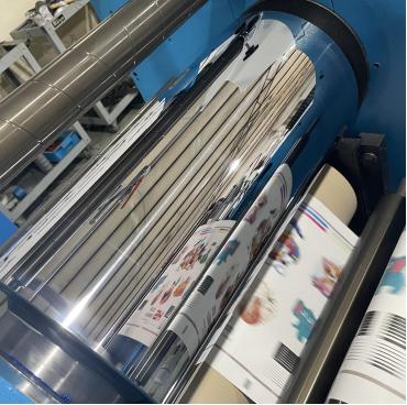 roll to roll pre coating film Laminating machine oil pressure constant temperature heating electromagnetic heating