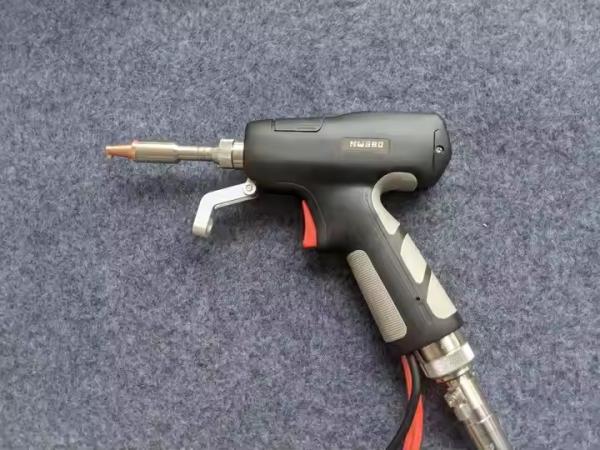 Quality Streamlined Metal Welding Handheld 1000W-2000W Water-Cooled Fiber Laser Welding for sale