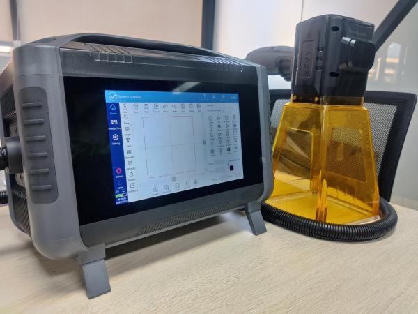 Quality Portable Fiber Laser Marking Machine 20w 30w Mini Handheld Engraving Machine for sale