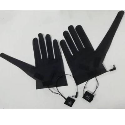 China Gloves RoHS Clothes Heating Pads 7.4v Dc Plug With Five Fingers Cut for sale