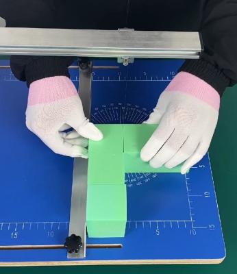 Cina 25W Hot Wire Foam Cutting Machine For Cutting Foam Sponge in vendita
