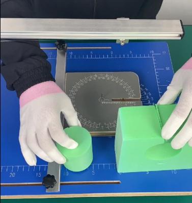 Cina 25W Hot Wire Foam Cutting Machine For Cutting Foam Sponge in vendita