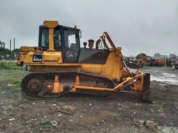 Quality High Drive Used Crawler Bulldozer D65EX-15 Used Komatsu Bulldozer Original Color for sale
