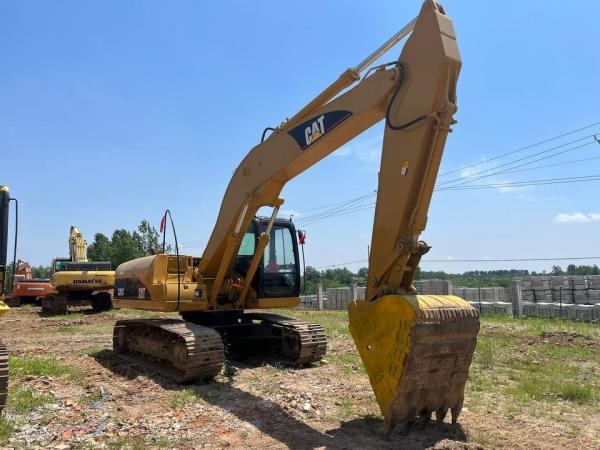 Quality 320C Used CAT Excavator Caterpillar 20 Ton Excavator Safety Operation Japan for sale