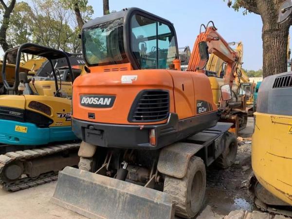Quality Used Doosan DX60W Wheel Excavator In Excellent Condition/Used Doosan Mini Wheel Excavator For Sale for sale