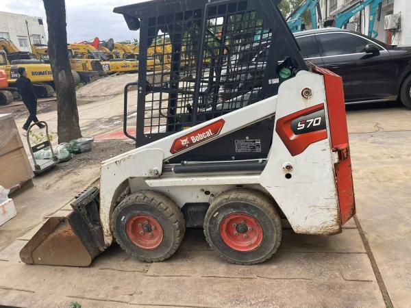 Quality Original Color Used Bodcat S70 Skid Steer Loader Fuel Efficiency Stable for sale