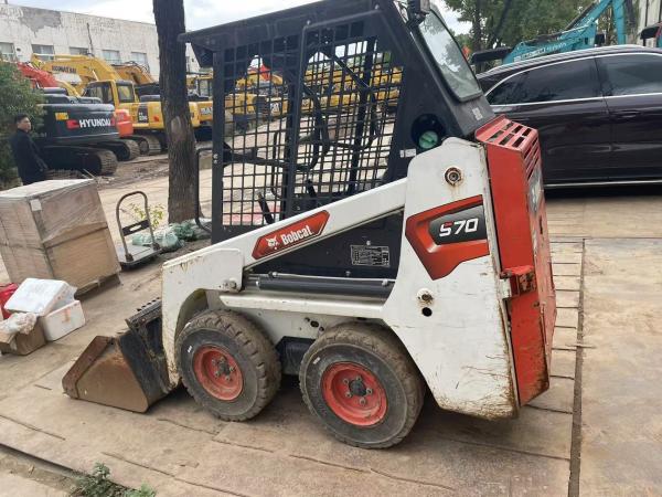 Quality Original Color Used Bodcat S70 Skid Steer Loader Fuel Efficiency Stable for sale