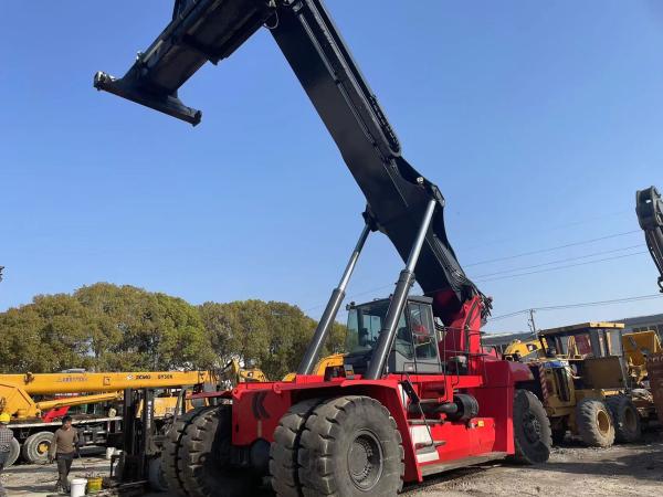 Quality Kalamr DRF450-60S5 Used Container Handler 45 Tons In Good Condition for sale