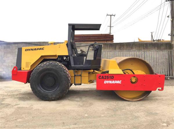 Quality CA251D Vibratory Smooth Drum Used Dynapac Roller With Strong Power for sale