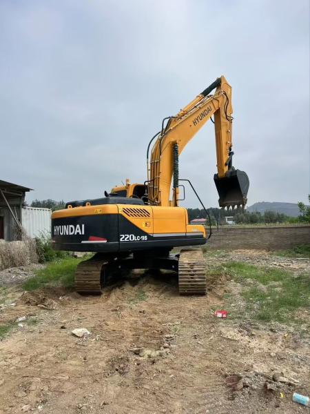 Quality Hyundai R220LC-9S Hydraulic Crawler Excavator Second Hand 2020 Year for sale